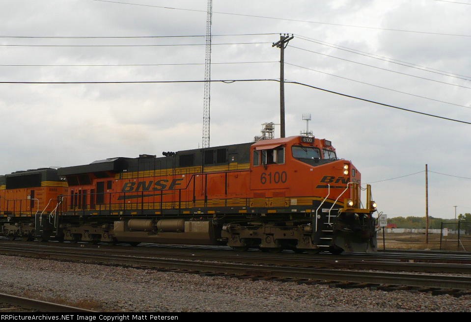 BNSF 6100